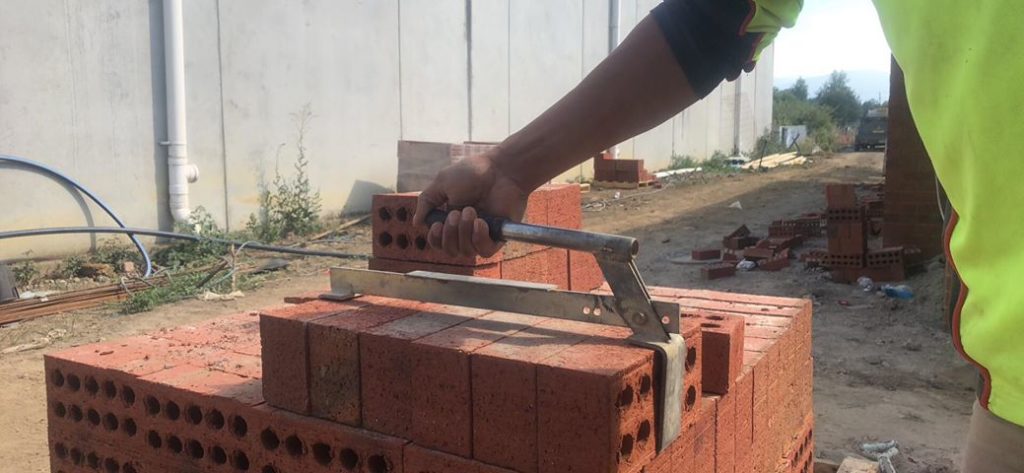 Brickcarrier (Brick Grab) - BT Engineering